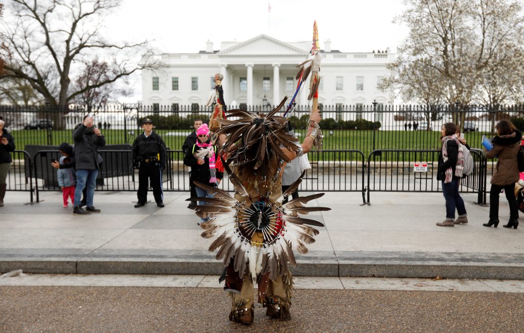 Native American groups take oil pipeline protests to White House