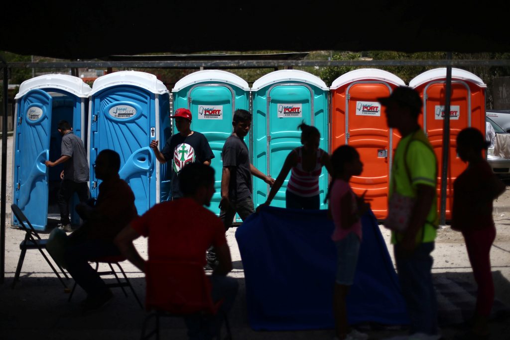 Migrant 'caravan' that angers Trump nears U.S.-Mexico border