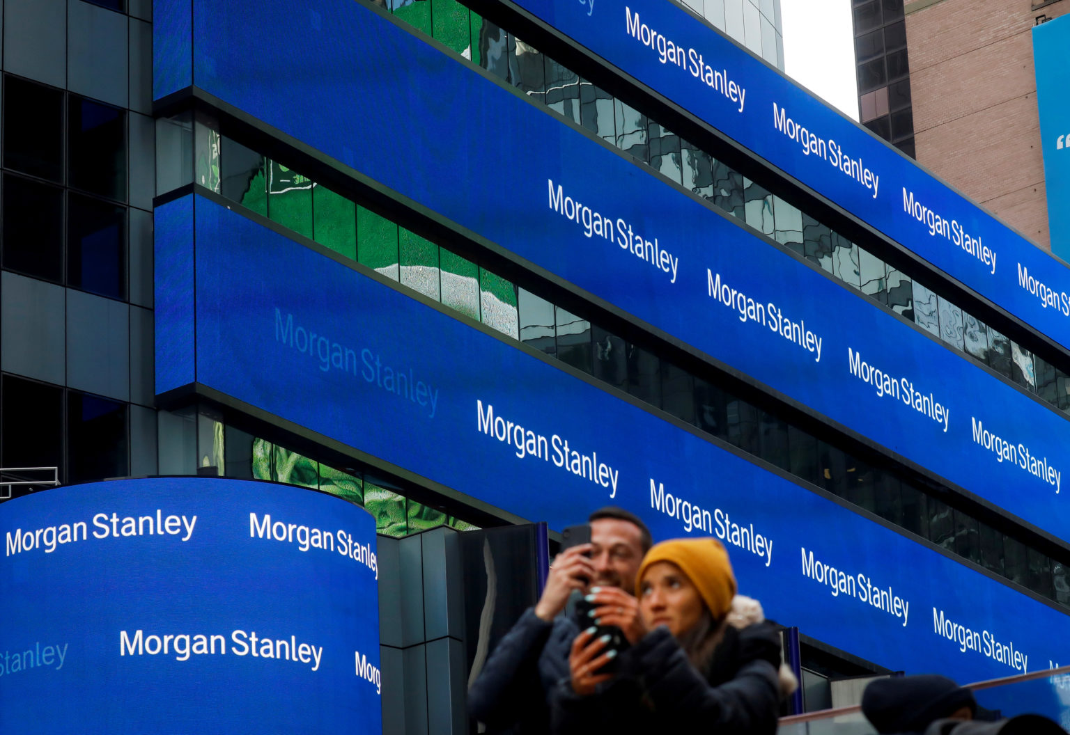 Morgan Stanley launches Black recruitment program to boost trading unit ...