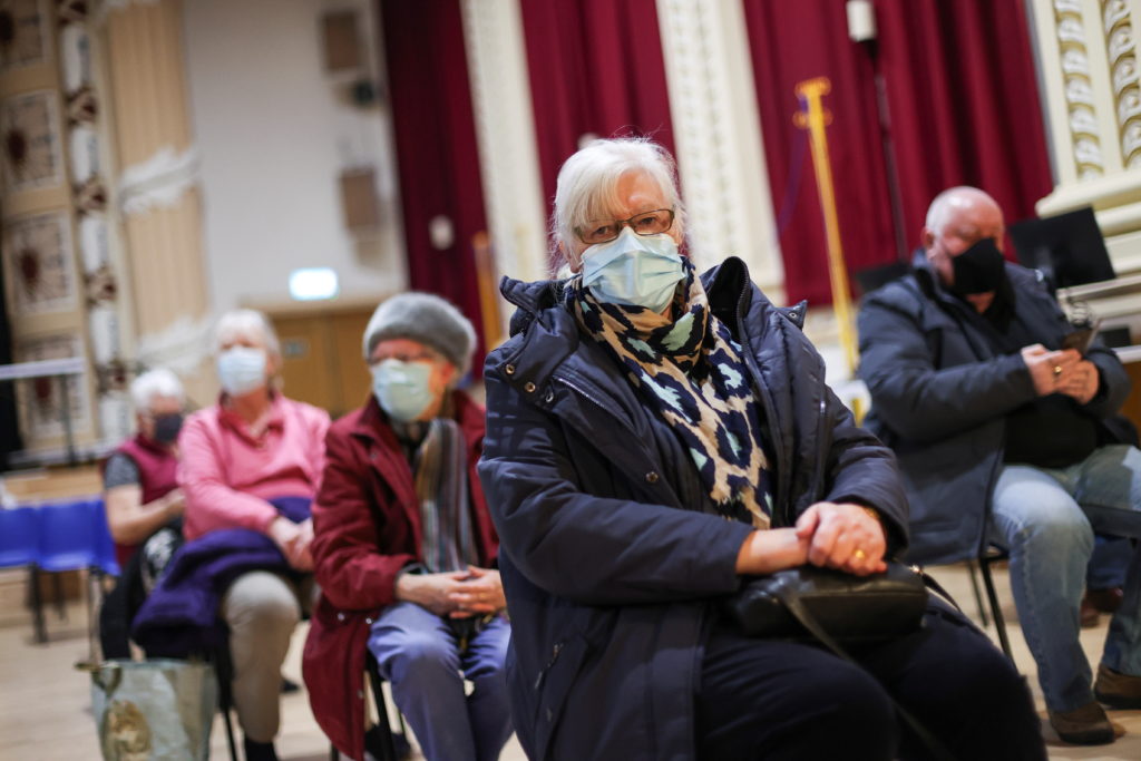 World faces around 4,000 COVID-19 variants as researchers explore mixed ...