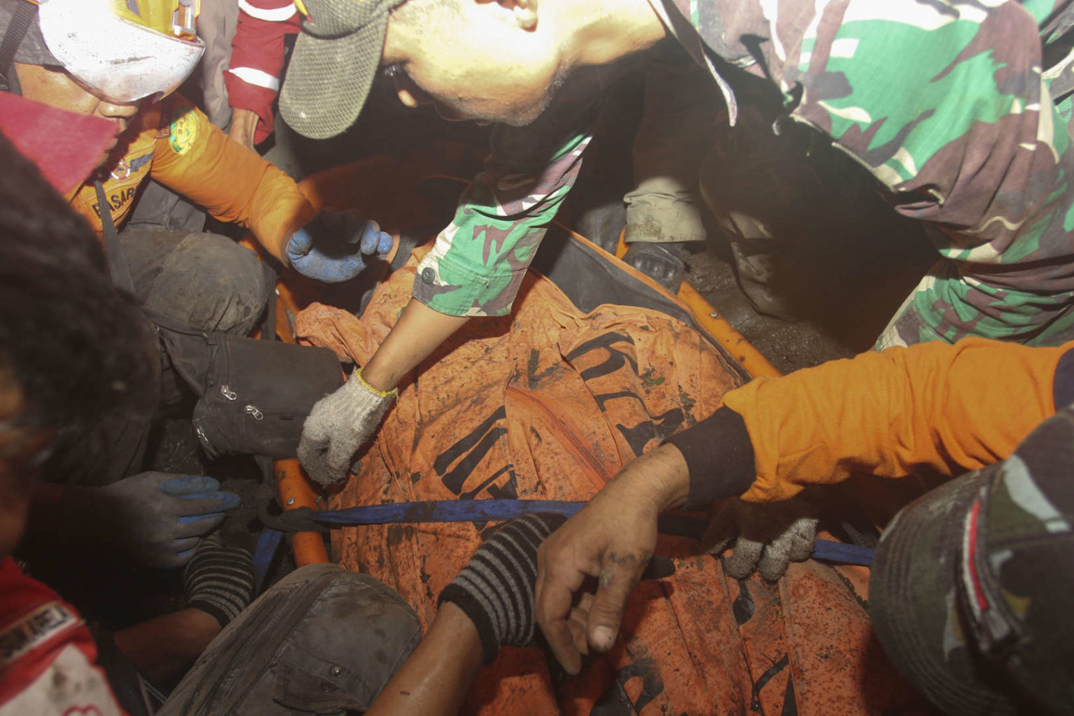 Search ends on Mount Marapi with 23 dead and 52 rescued | The Jim ...